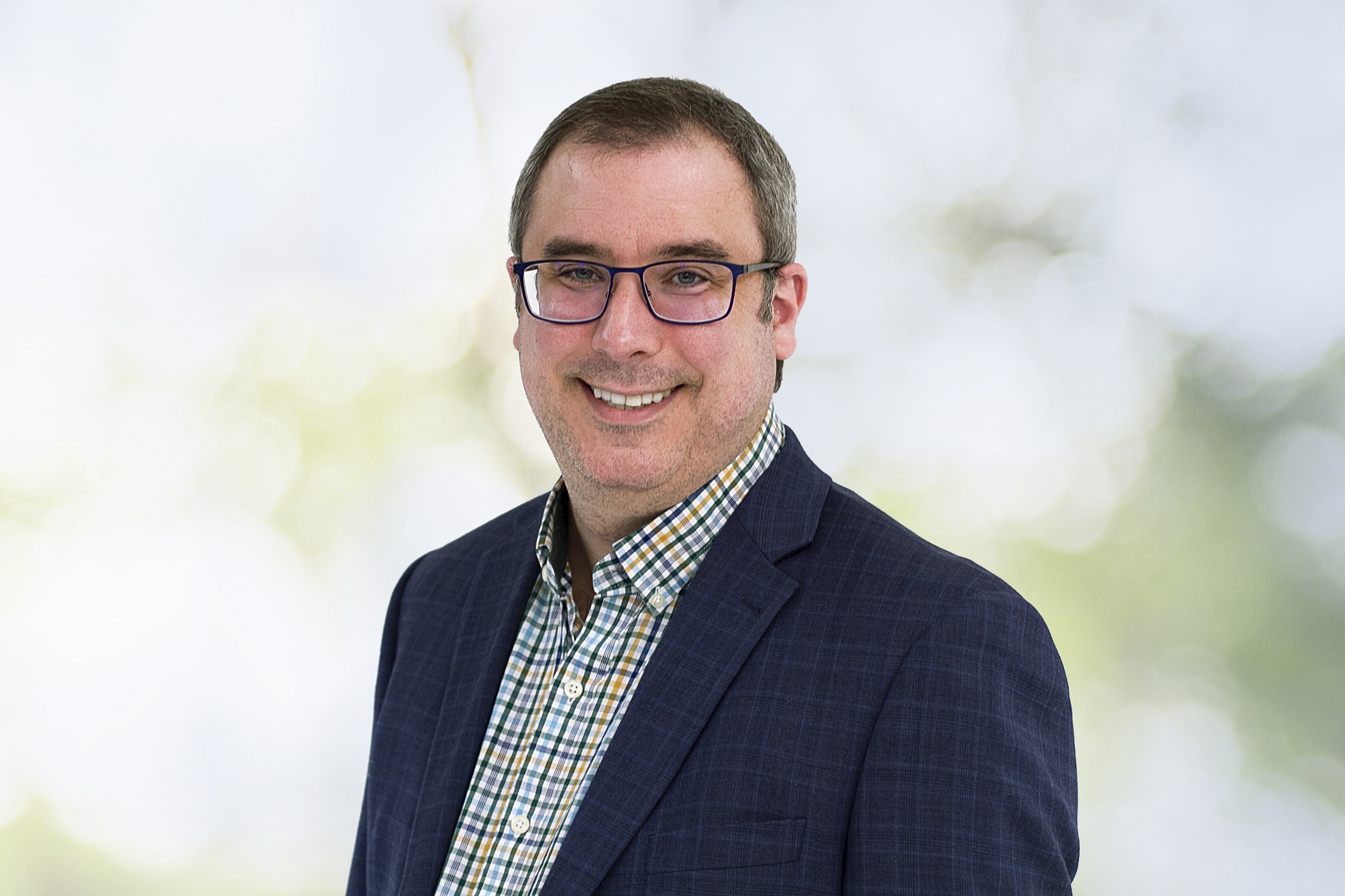 Dari Permulaan yang Kecil ke Iman yang Besar – Kisah Jeff Bell | Terang ...